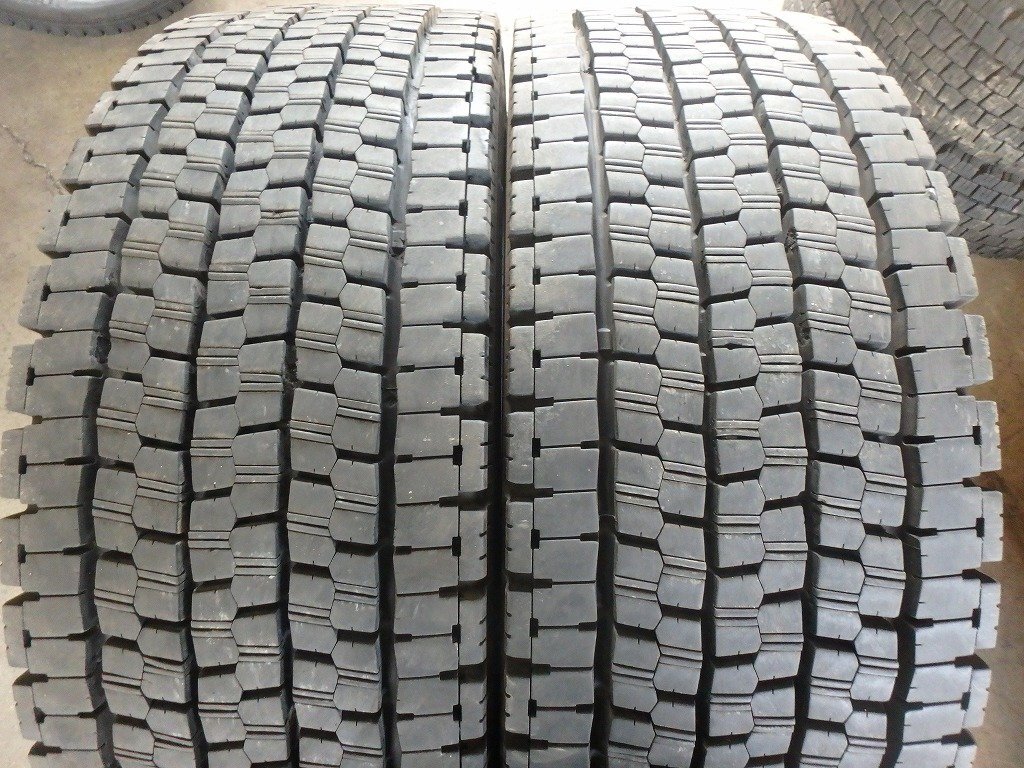 Yahoo!オークション - B102 2023年製 約7.5分山 送料無料【265/70R19.5...