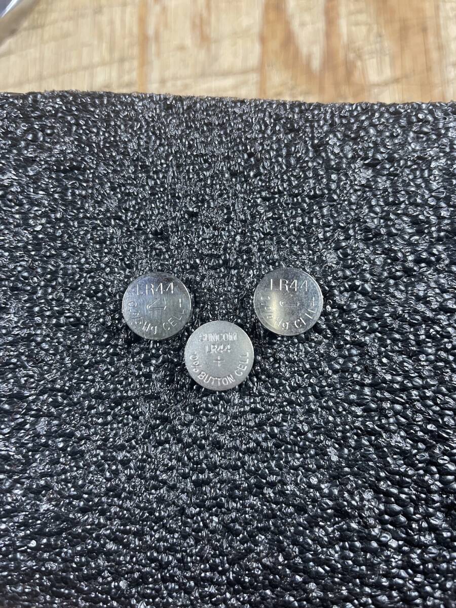 Yahoo!オークション - LR44 使用済み電池 2.2kg 精錬用