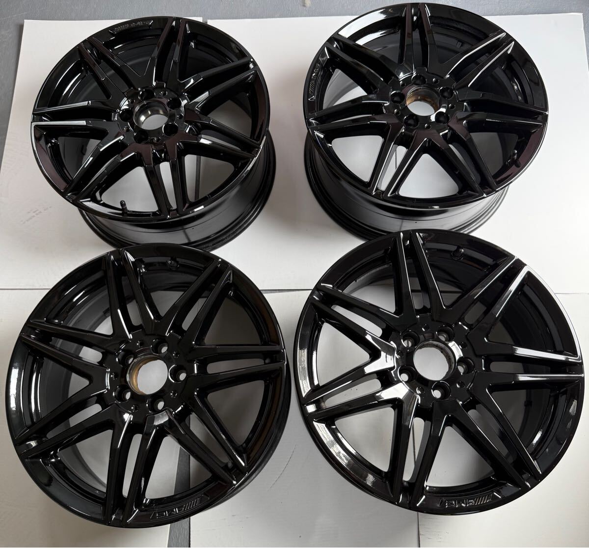 《AMG純正オプション》ベンツW447 Vクラス後期モデル19インチ 8J+52 112 5H ブラック A4474015100 2022年12月生産モデル 4本セット :: Yahoo ...