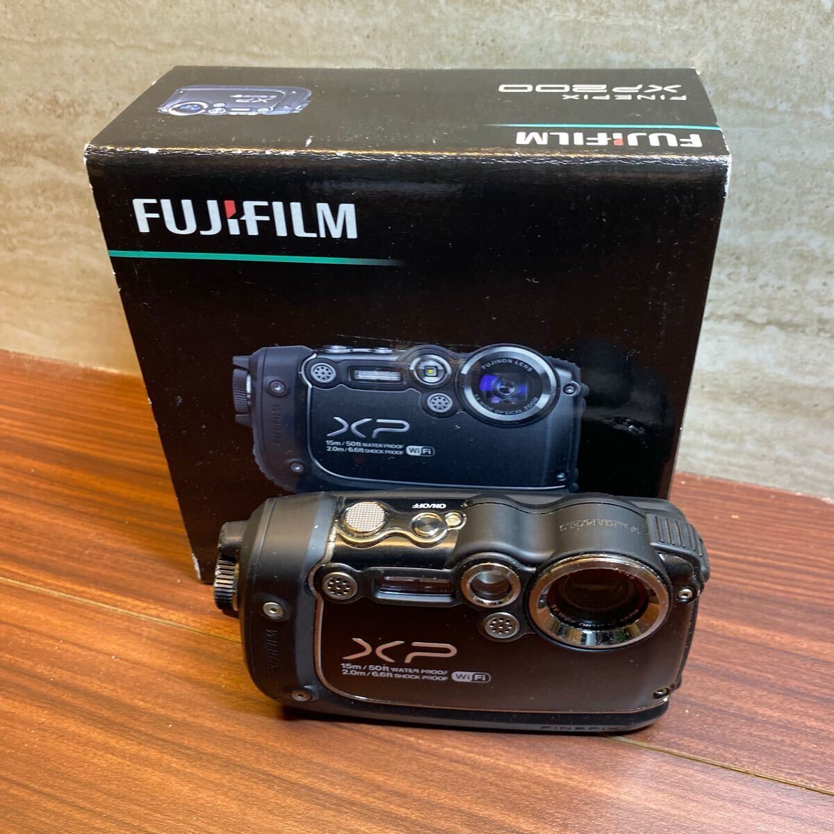 Yahoo!オークション - FUJI FILM FinePix XP200 デジカメ 極美品