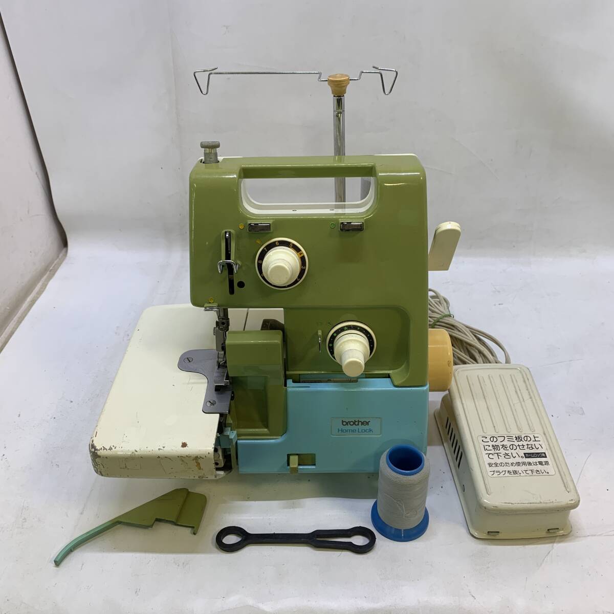 Yahoo!オークション - BROTHER ブラザー ロックミシン TE-4-B524 ハン...