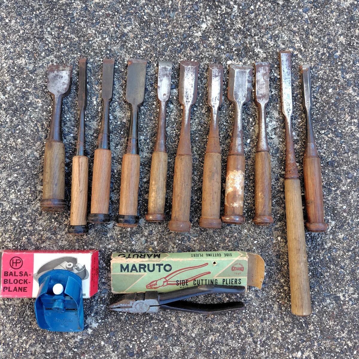Yahoo!オークション - おまけ付き まとめて 大工道具 ノミ のみ 手工具...