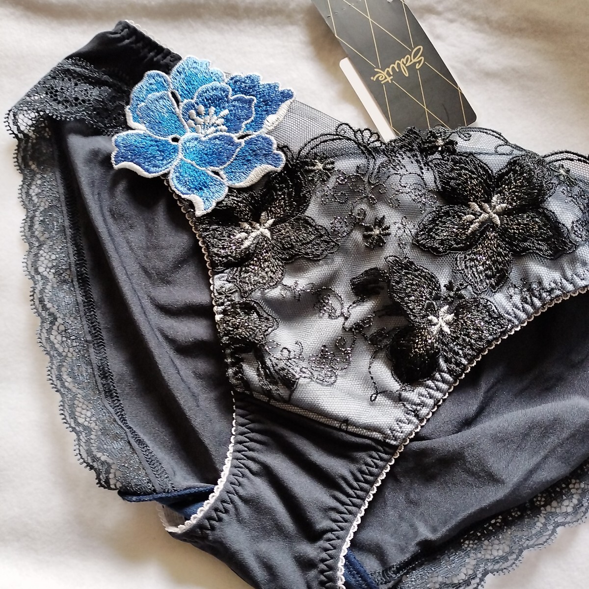 Yahoo!オークション - サルート【リボンの騎士】ノーマル単品 L グラ...