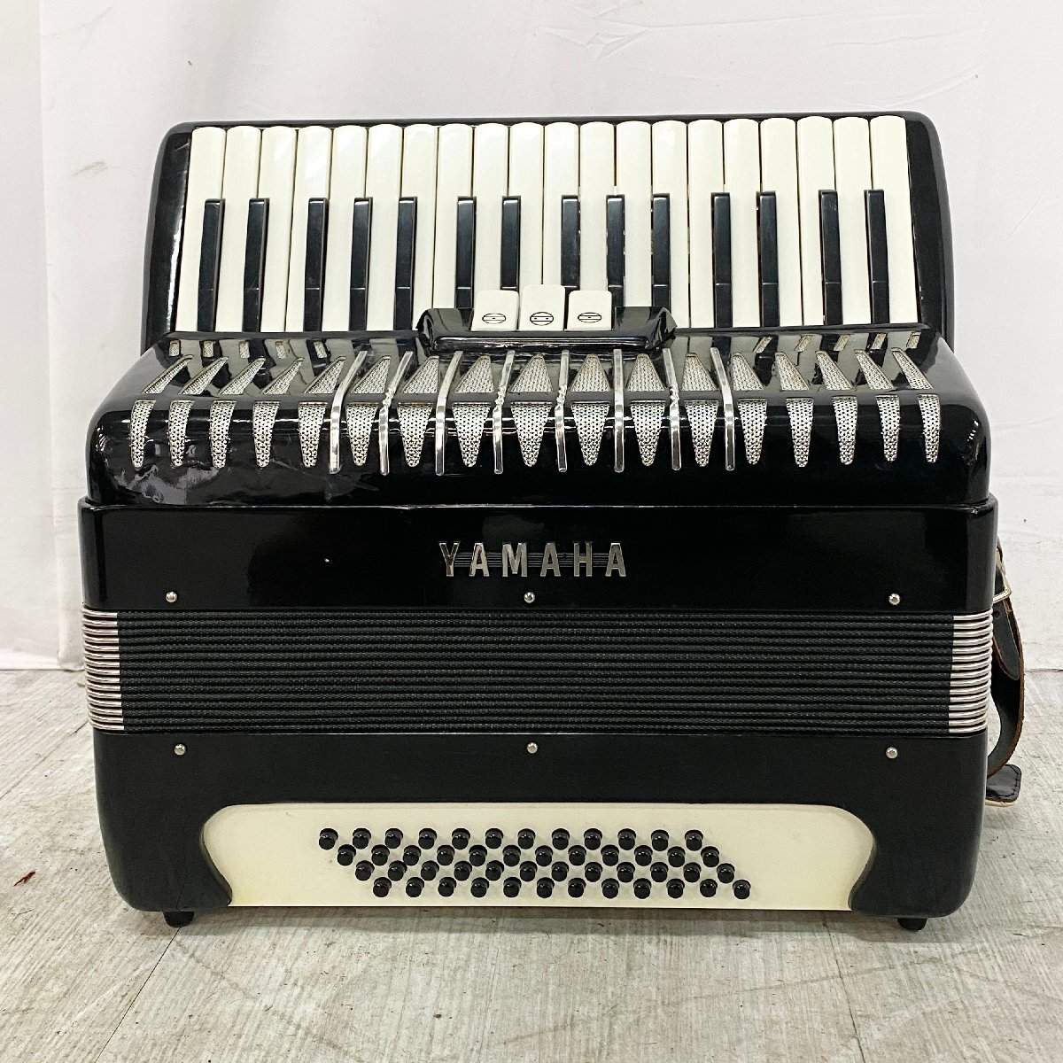 Yahoo!オークション - 2776 良品 YAMAHA ヤマハ アコーディオン 8905
