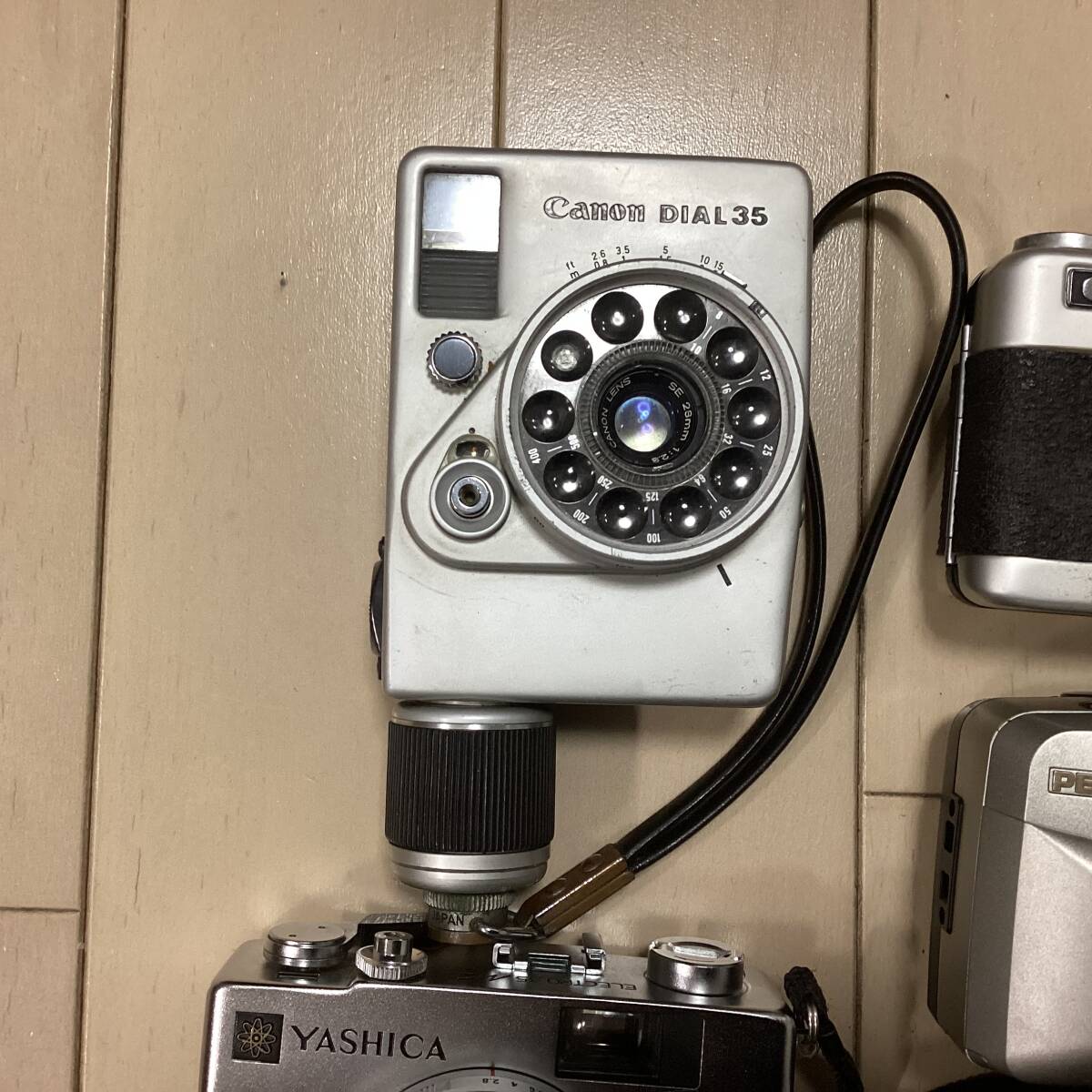 Yahoo!オークション - OLYMPUS PEN-EE/EE2/OM10/Canon DemiS/ELECTRO35...