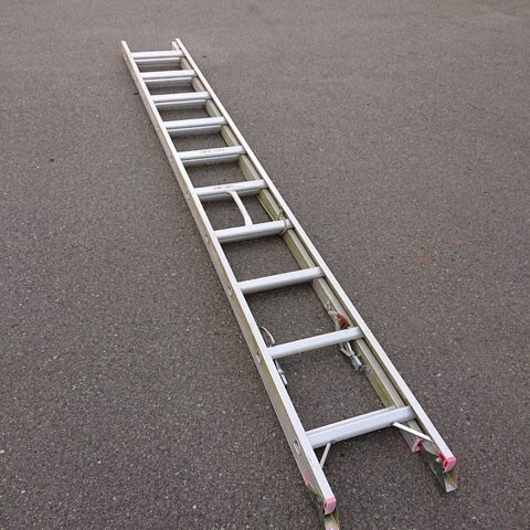 Yahoo!オークション - 【和歌山市店頭引取限定】ピカ 2EX-60 2連はしご