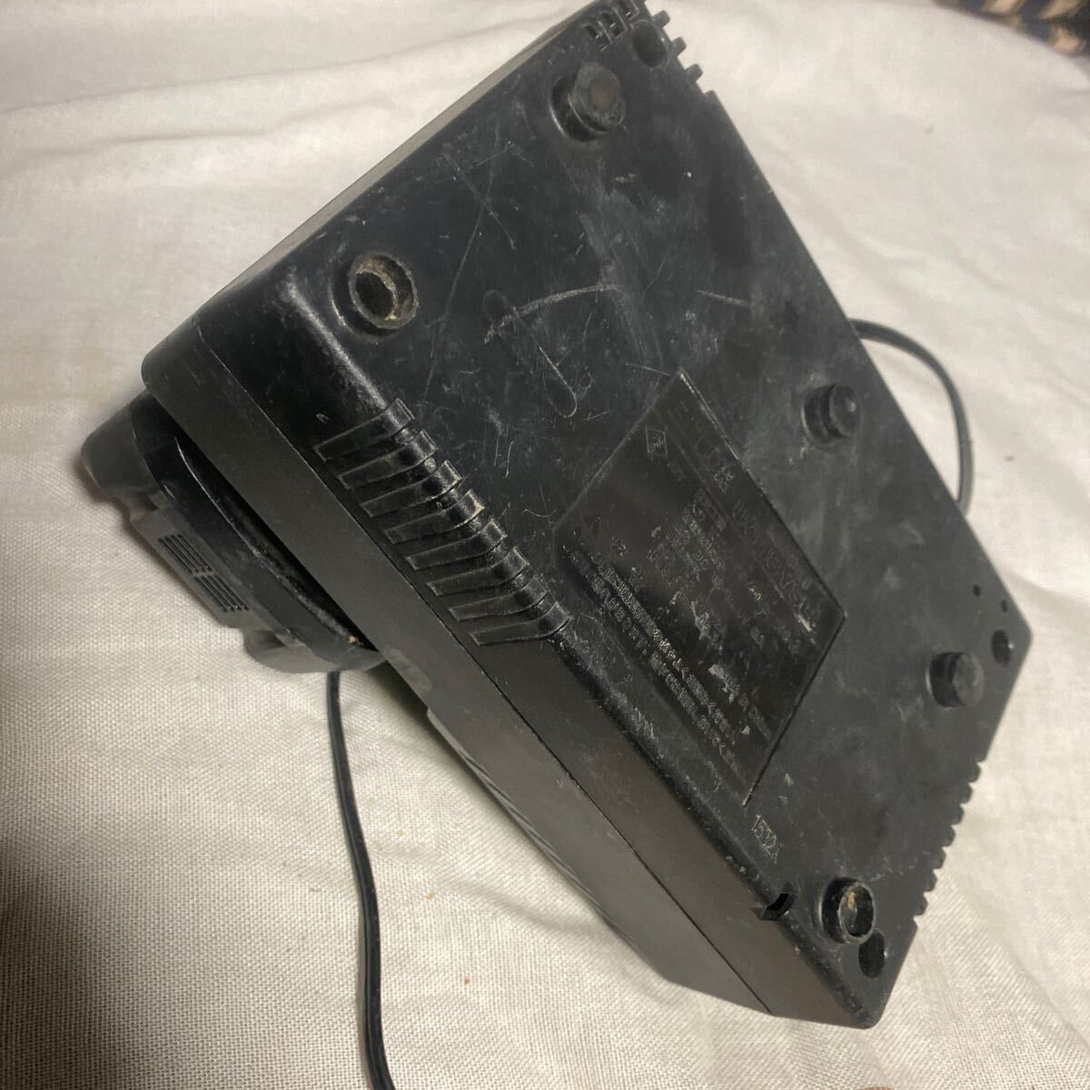 Yahoo!オークション - 【T4】HiKOKI(ハイコーキ) 急速充電器 UC18YSL3 ...