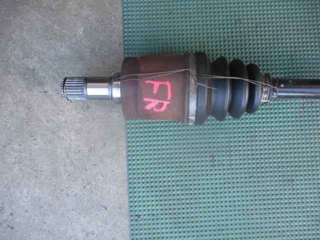 Yahoo!オークション - フリードスパイク DBA-GB3 右フロントドライブシ...