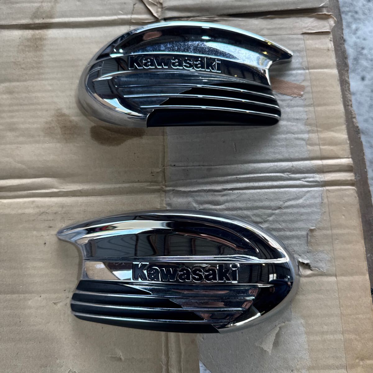 Yahoo!オークション - W400 純正 左右 タンクエンブレム