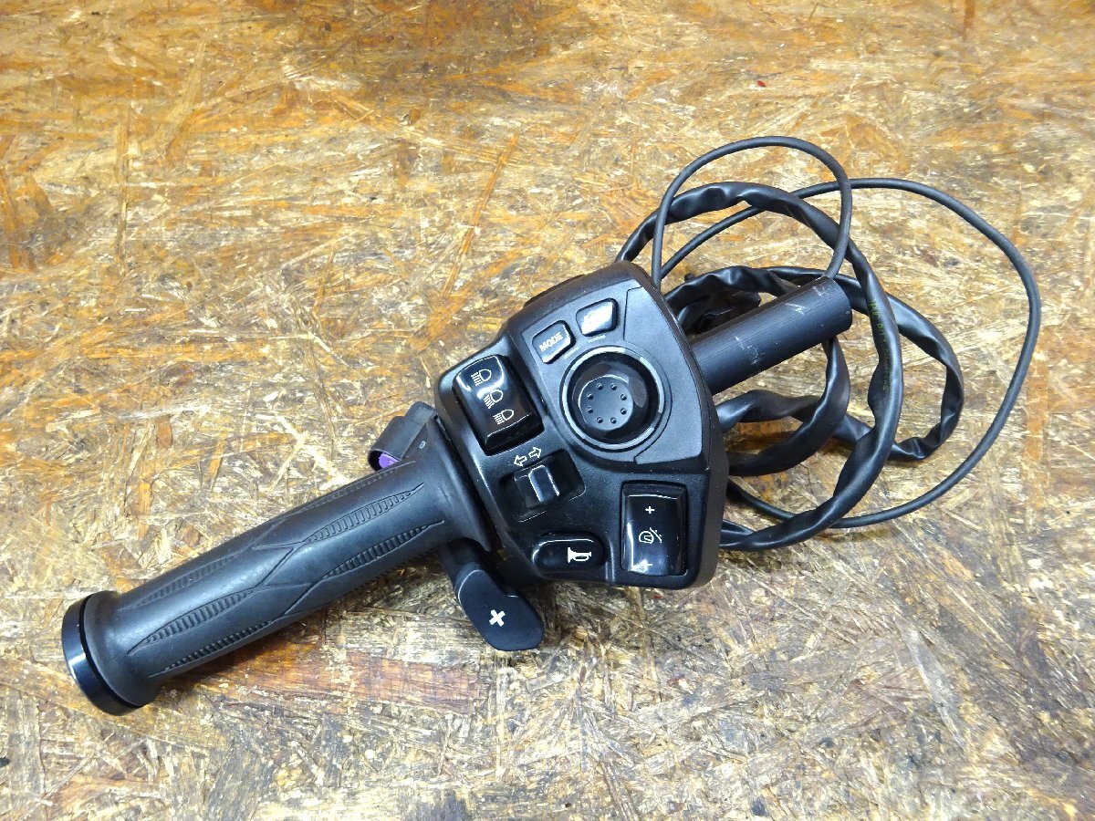 G90 BRP can-am SRYDER RT LIMITED 2018年モデル カンナムスパイダー RTリミテッド 純正ハンドルスイッチボックス左(オートバイメーカー別)｜売買された ...