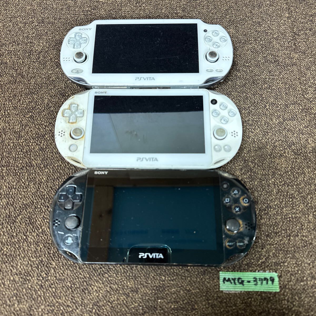 Yahoo!オークション - MYG-3779 激安 ゲー厶機 本体 SONY PS VITA PCH-...