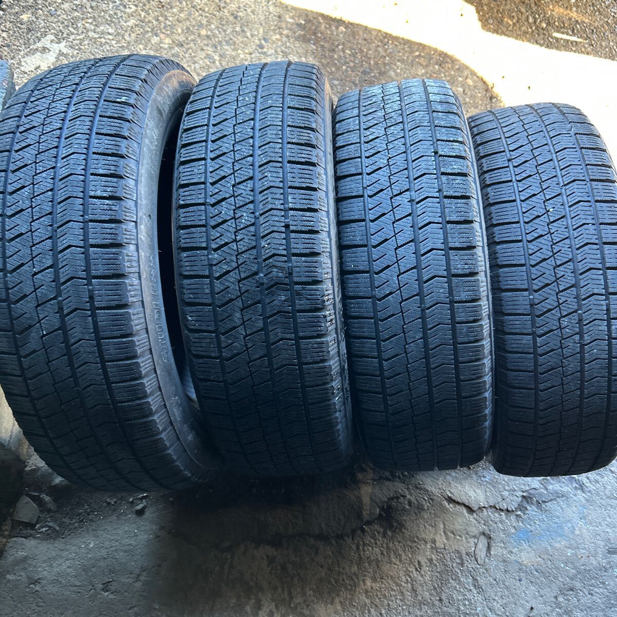 Yahoo!オークション - ブリヂストンVRX2 195/65R15 4本セット 21年式