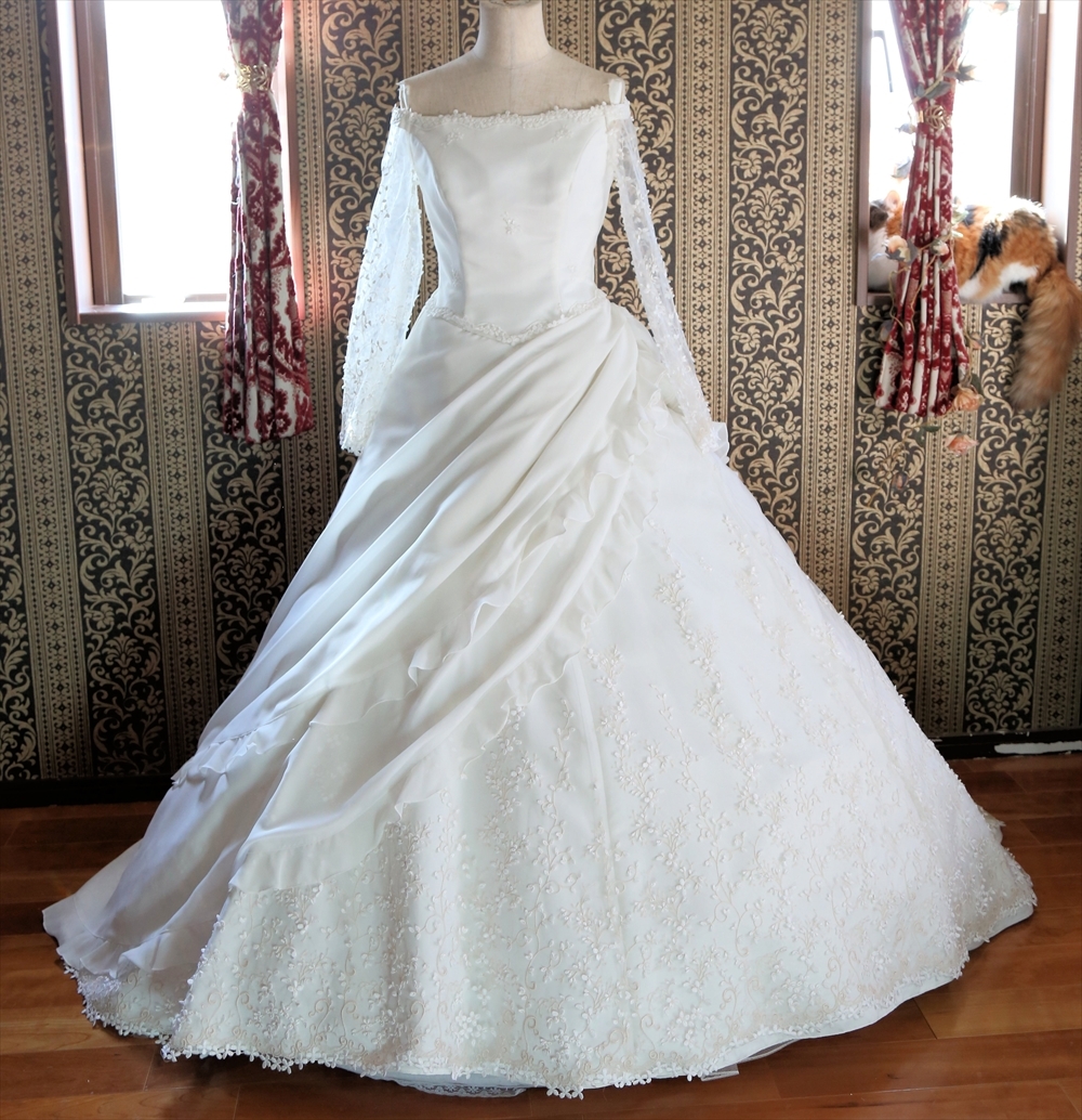 Yahoo!オークション - MATSUOマツオ袖付きオフショルダー露出控えめで...