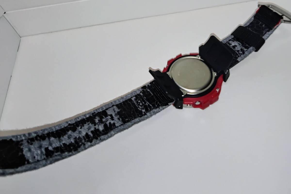 レア!】 G-SHOCK DW-8300BG 赤 レッド インラインホッキー レア!】 G-SHOCK DW-8300BG 赤 レッド インラインホッキー