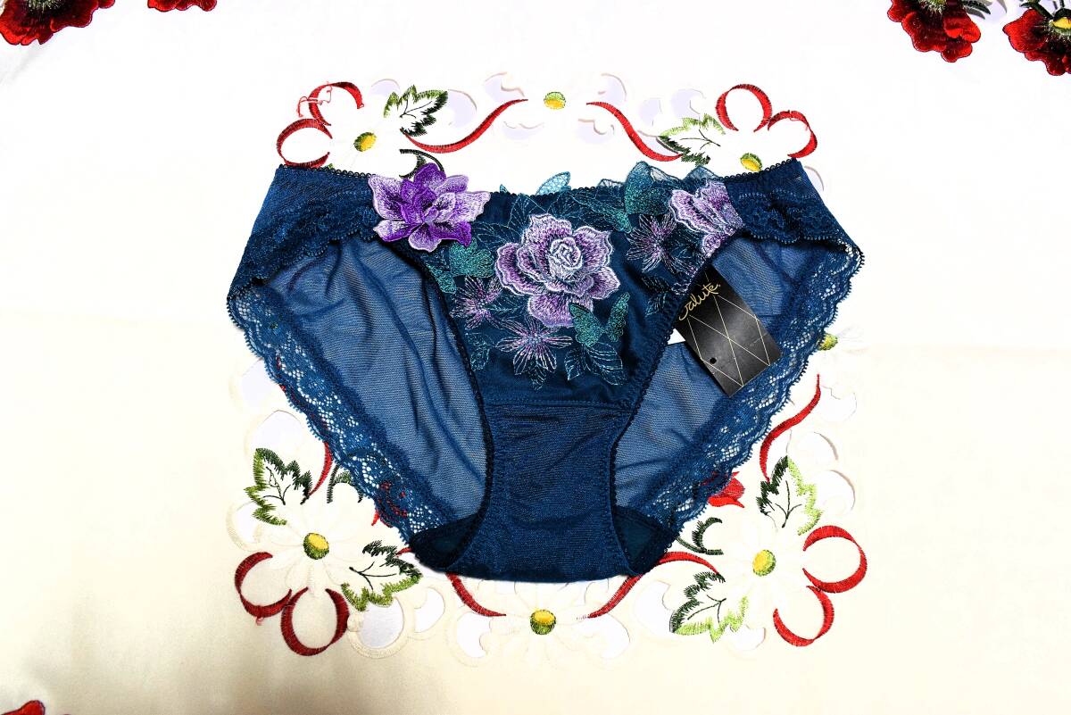 Yahoo!オークション - 新品・タグ付き ワコール サルート 83G・ホリ...