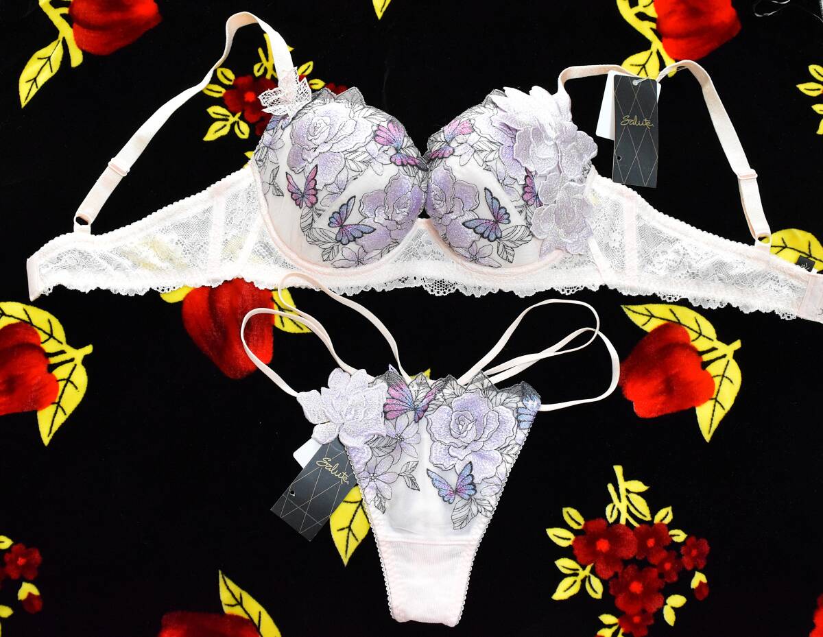 Yahoo!オークション - 新品・タグ付き ワコール サルート 83G・ホリ...