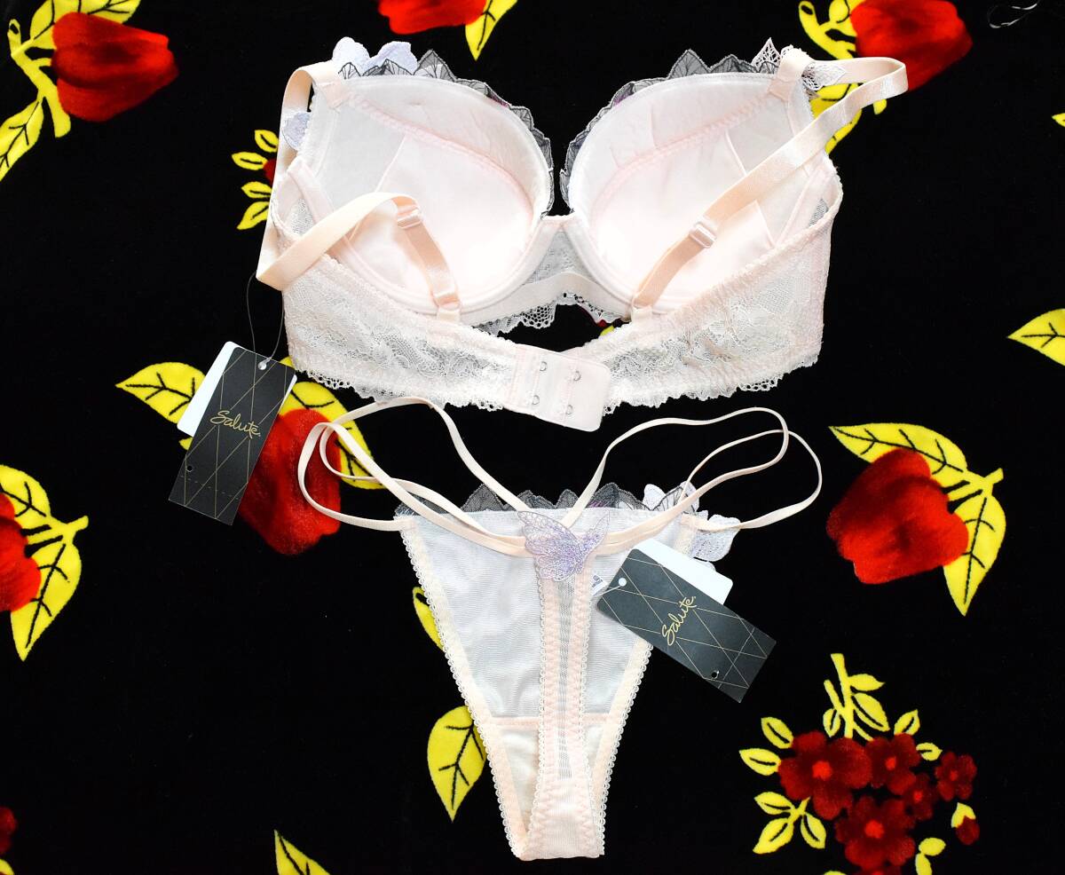 Yahoo!オークション - 新品・タグ付き ワコール サルート 83G・ホリ...