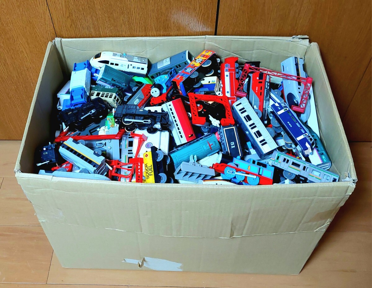 Yahoo!オークション - 処分 大量 140サイズ プラレール「E5系はやぶさ&...