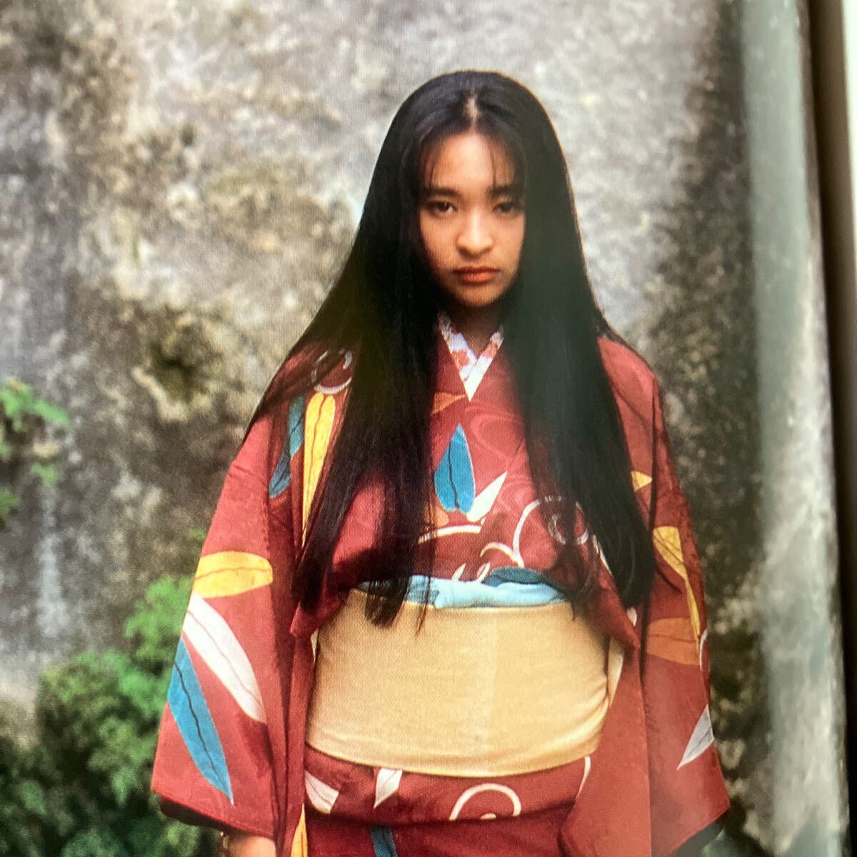 Yahoo!オークション - 三浦綺音さん写真集 REVE