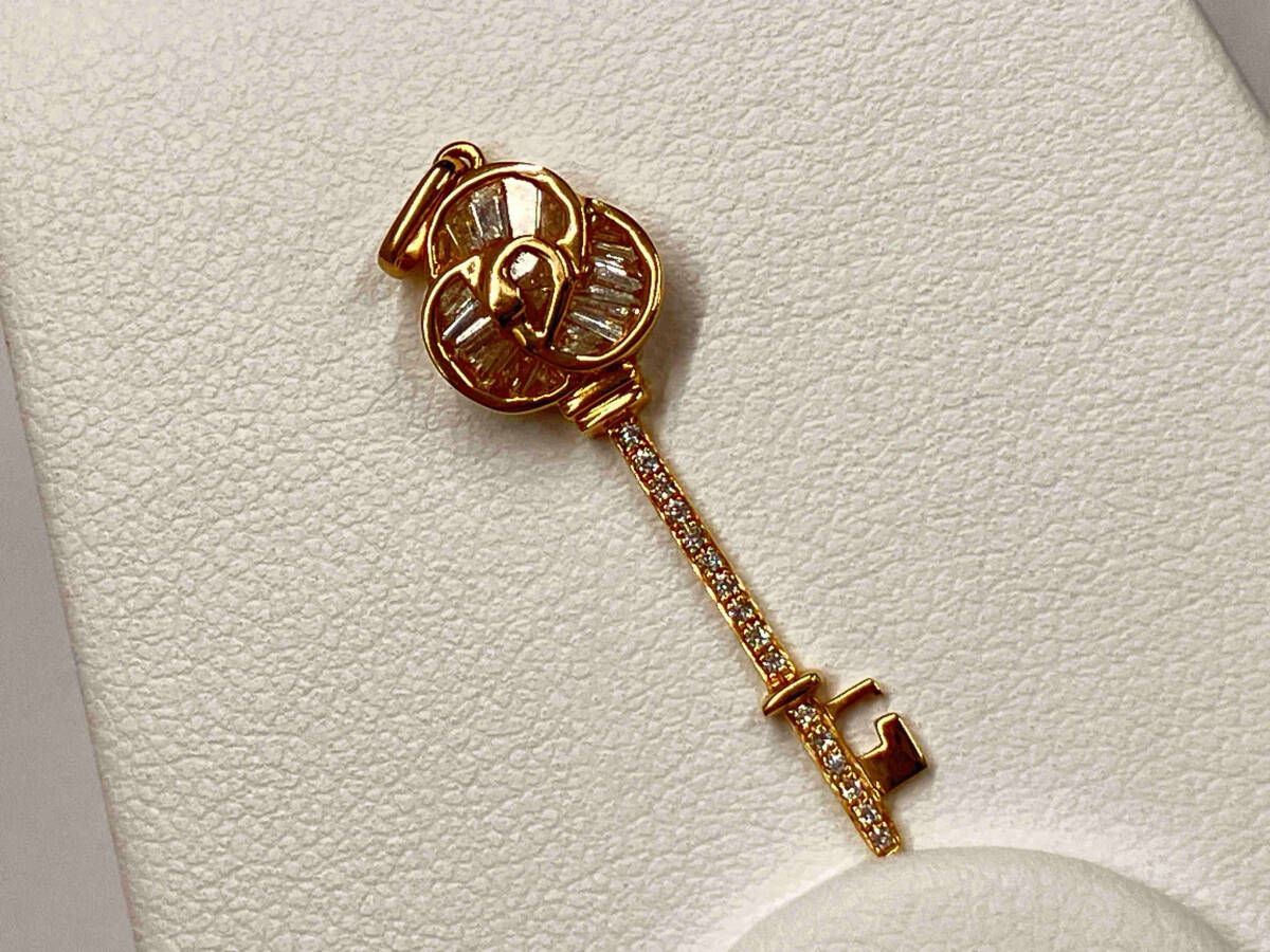 Yahoo!オークション - K18／D0.30ct／カギ／トップ／1.4g