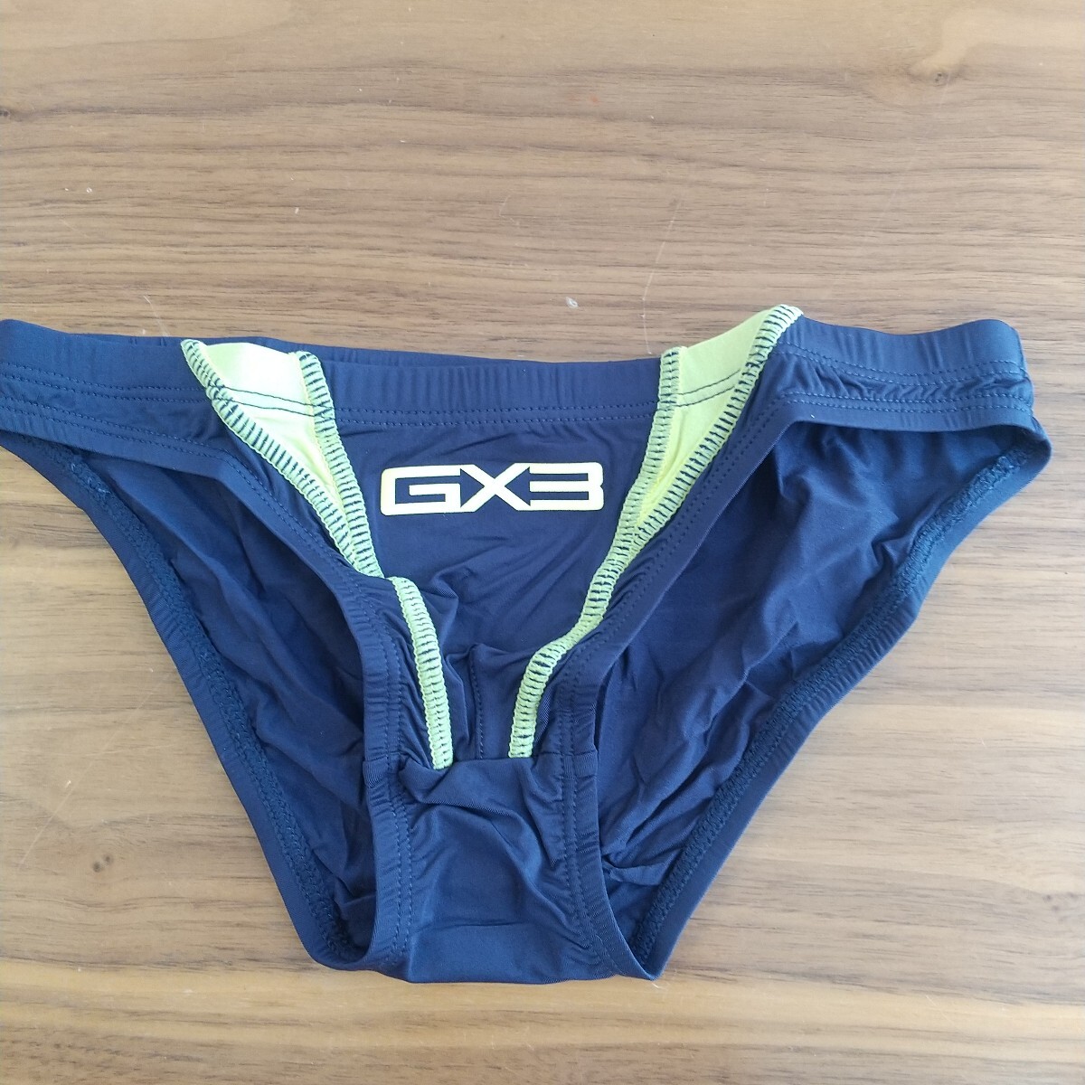 Yahoo!オークション - GX3 ジーバイスリー 競パン風デザイン ビキニ サ...