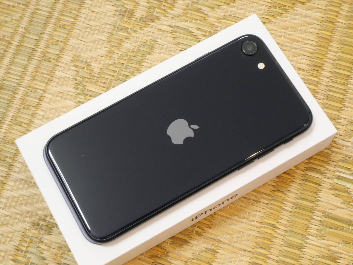 Yahoo!オークション - バッテリー96％ iPhone SE 第三世代 128G SIMフ...