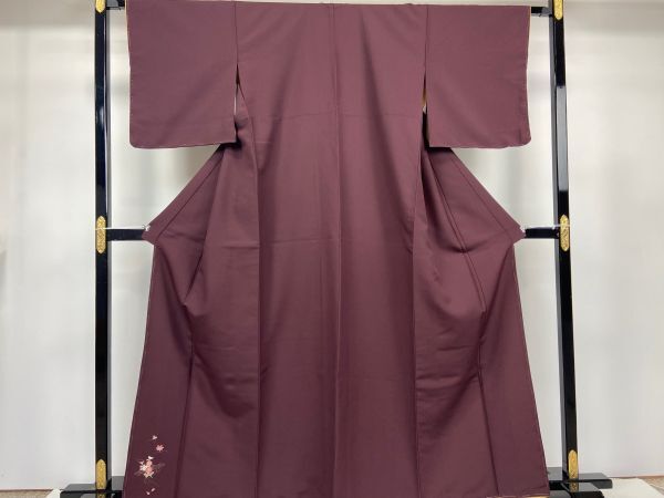 三作 洗える着物 ポリエステル 付下げ 小豆色 P21(付下げ)｜売買されたオークション情報、yahooの商品情報をアーカイブ公開 - オークファン（aucfan.com）