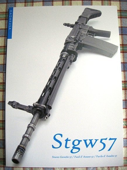 Yahoo!オークション - 『スイス軍突撃銃 Stgw57』実銃写真と詳細解説...