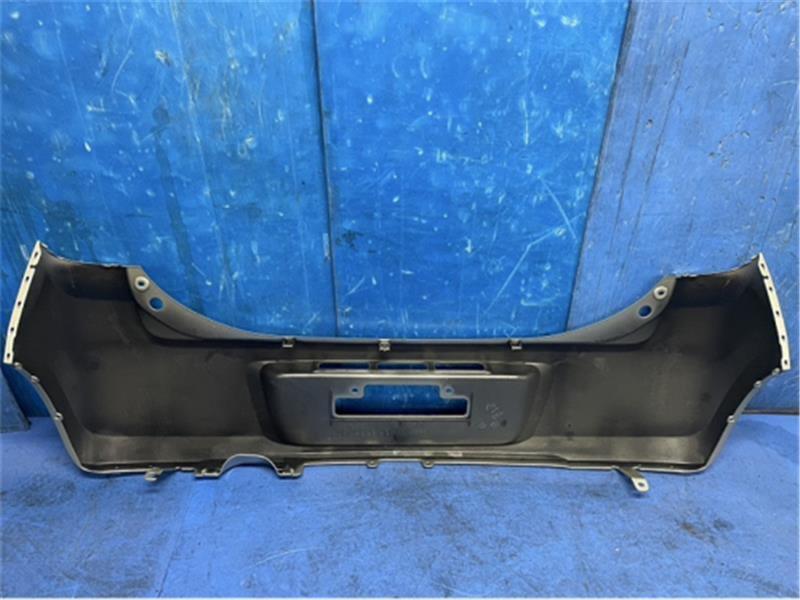 ダイハツ 純正 ミラ L275S リアバンパー 52159-B2300-E2 P70200-24003981(リア)｜売買されたオークション ...