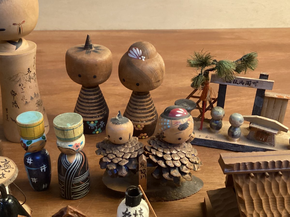 BA2172 民芸品 まとめて こけし 豆こけし 米粒こけし 古都 七福神 胡桃 蚕 インテリア 置物 和風 アンティーク 1850g /くHIら(その他)｜売買されたオークション情報 ...