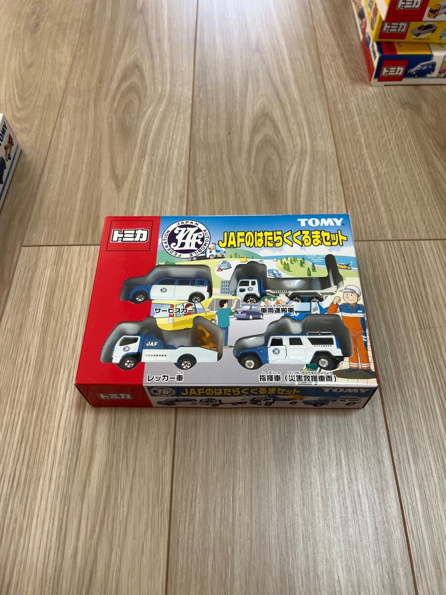 Yahoo!オークション - TOMY トミカ JAFのはたらくくるまセット