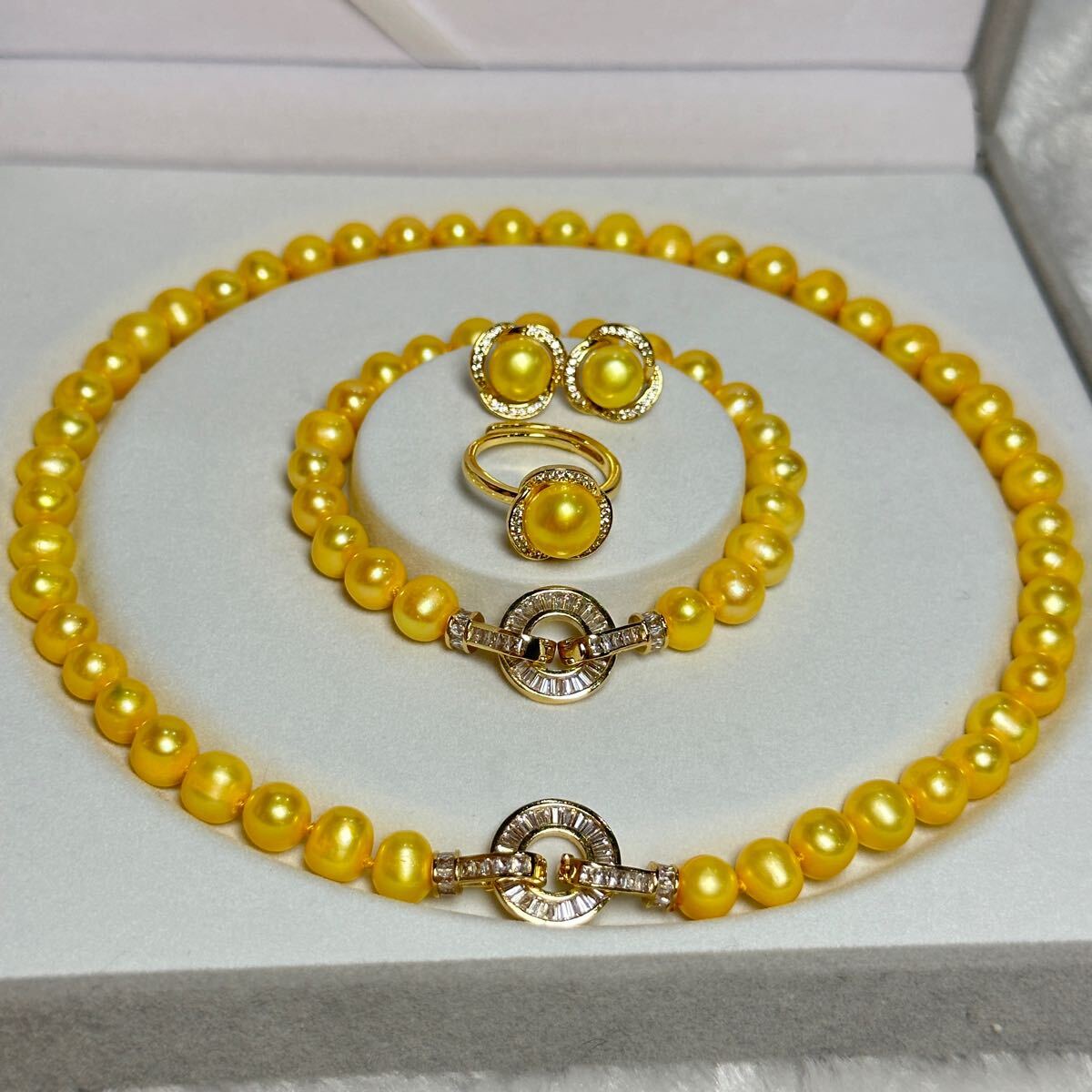 Yahoo!オークション - 綺麗 豪華4点セット 本真珠ネックレス8mm 42cm ...