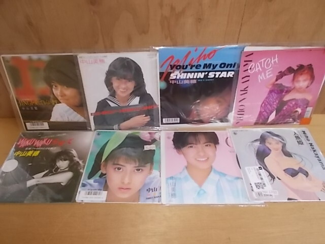 Yahoo!オークション - epi1702 【未確認】 中山美穂 EP8枚セット