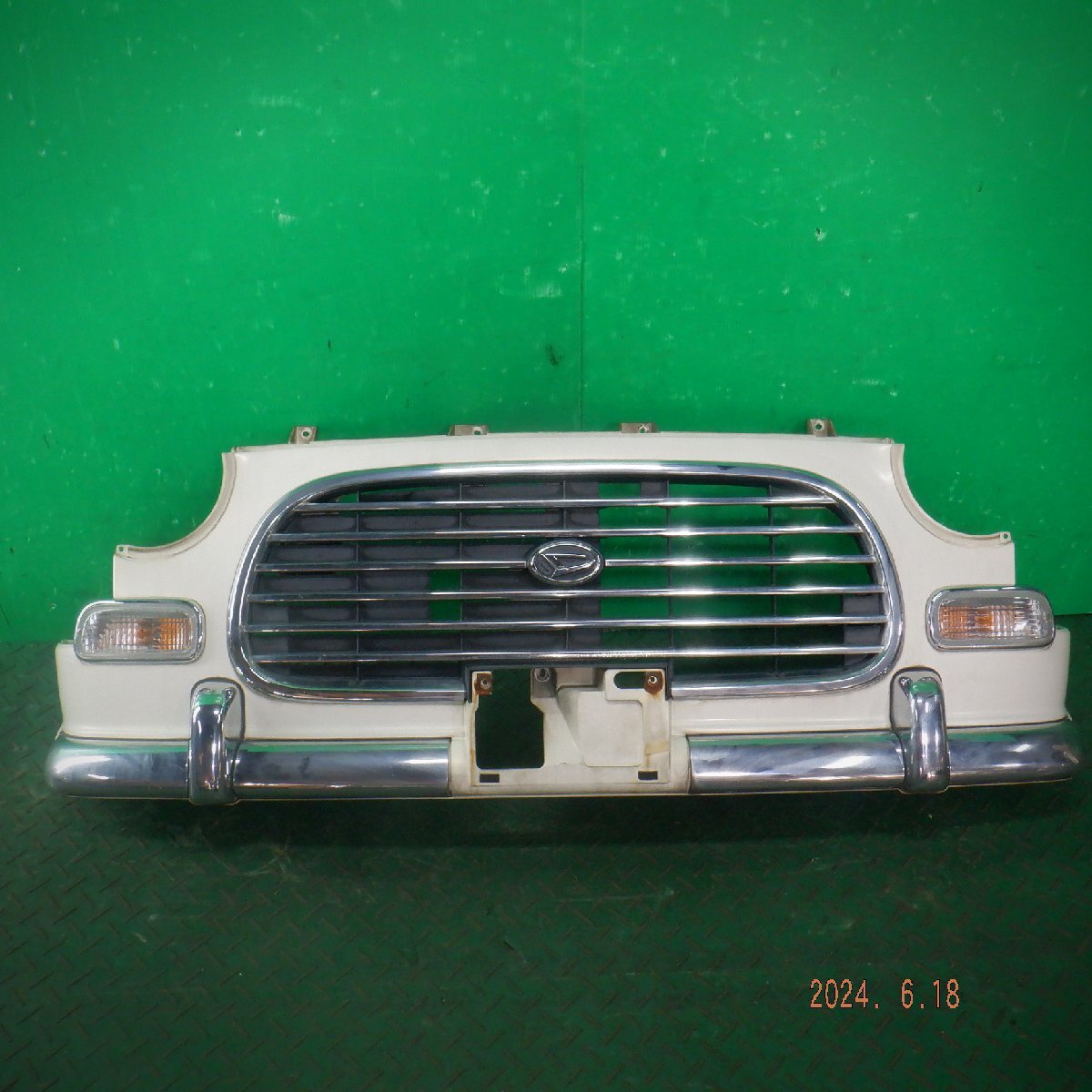 ミラジーノ/ジーノ TA-L700S 純正 フロントバンパー ：32419 個人宅発送不可(フロント)｜売買されたオークション情報、yahooの商品情報をアーカイブ公開 - オークファン ...