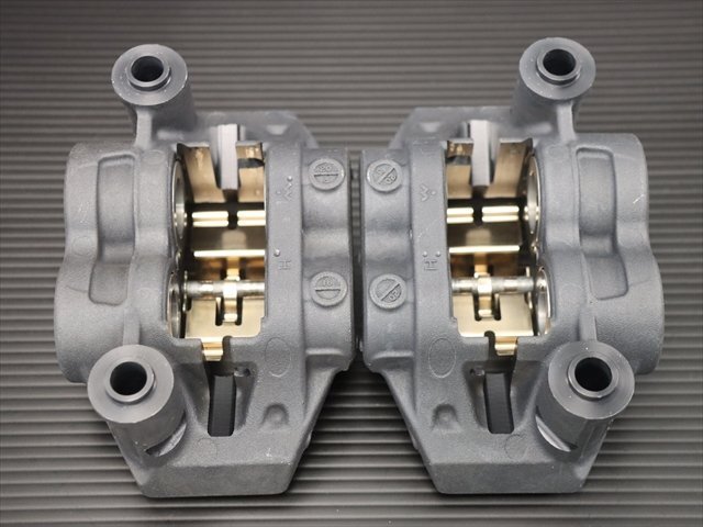 Yahoo!オークション - 激安 YZF-R1純正ラジアルマウントモノブロックフ...