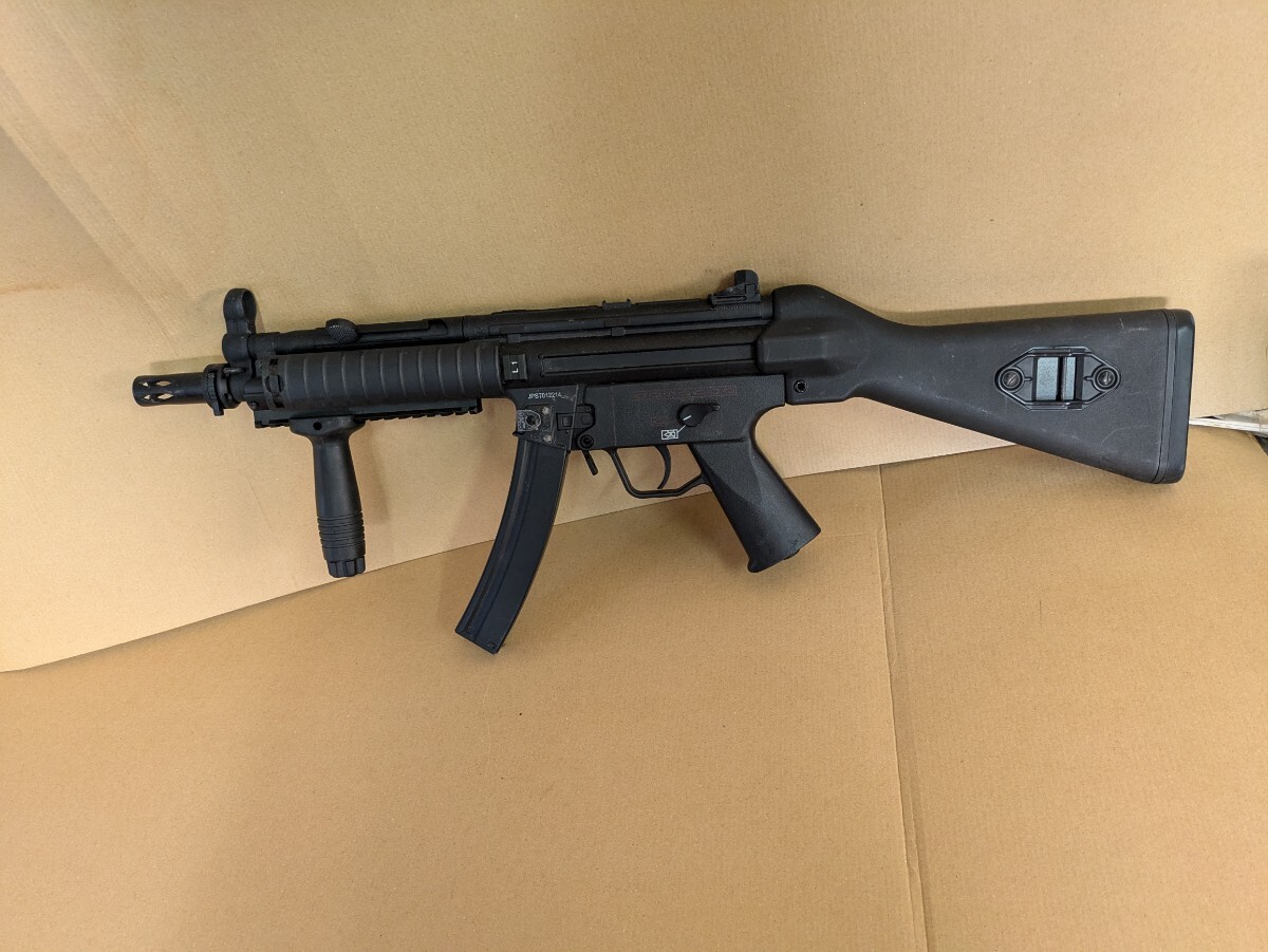 Yahoo!オークション - MP5 A4 電動ガン フルメタル