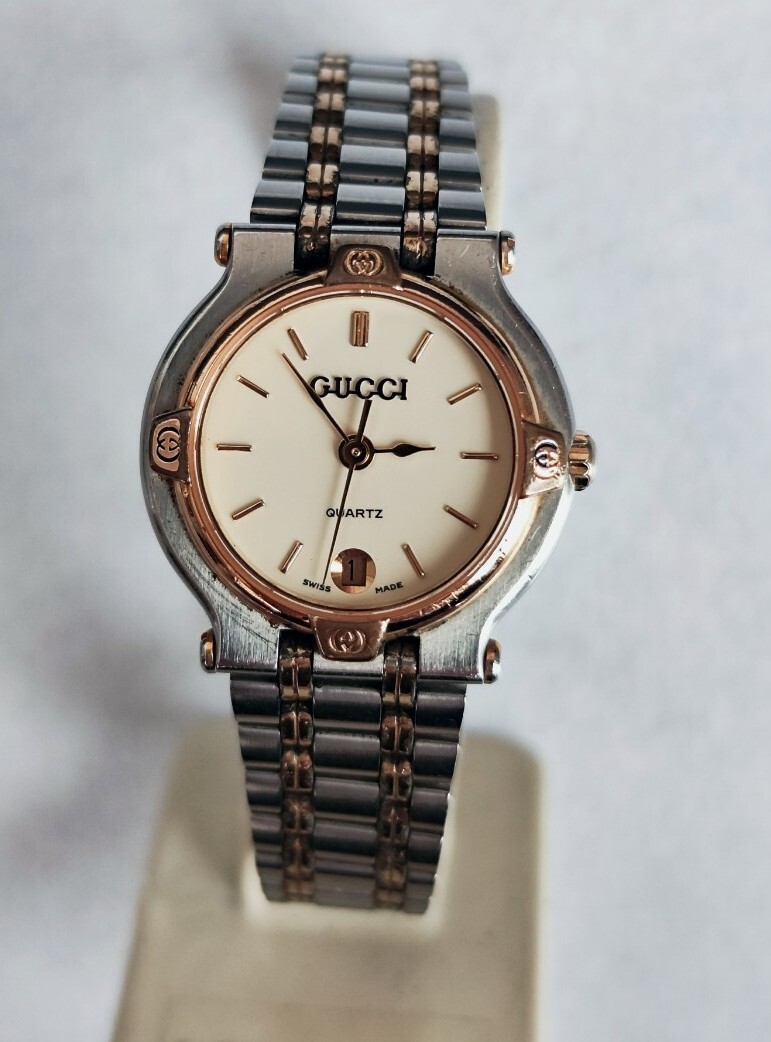 稼働品 GUCCI 9000L レディース腕時計 アイボリー文字盤 三針デイト付き(女性用)｜売買されたオークション情報、yahooの商品情報をアーカイブ公開 - オークファン（aucfan.com）