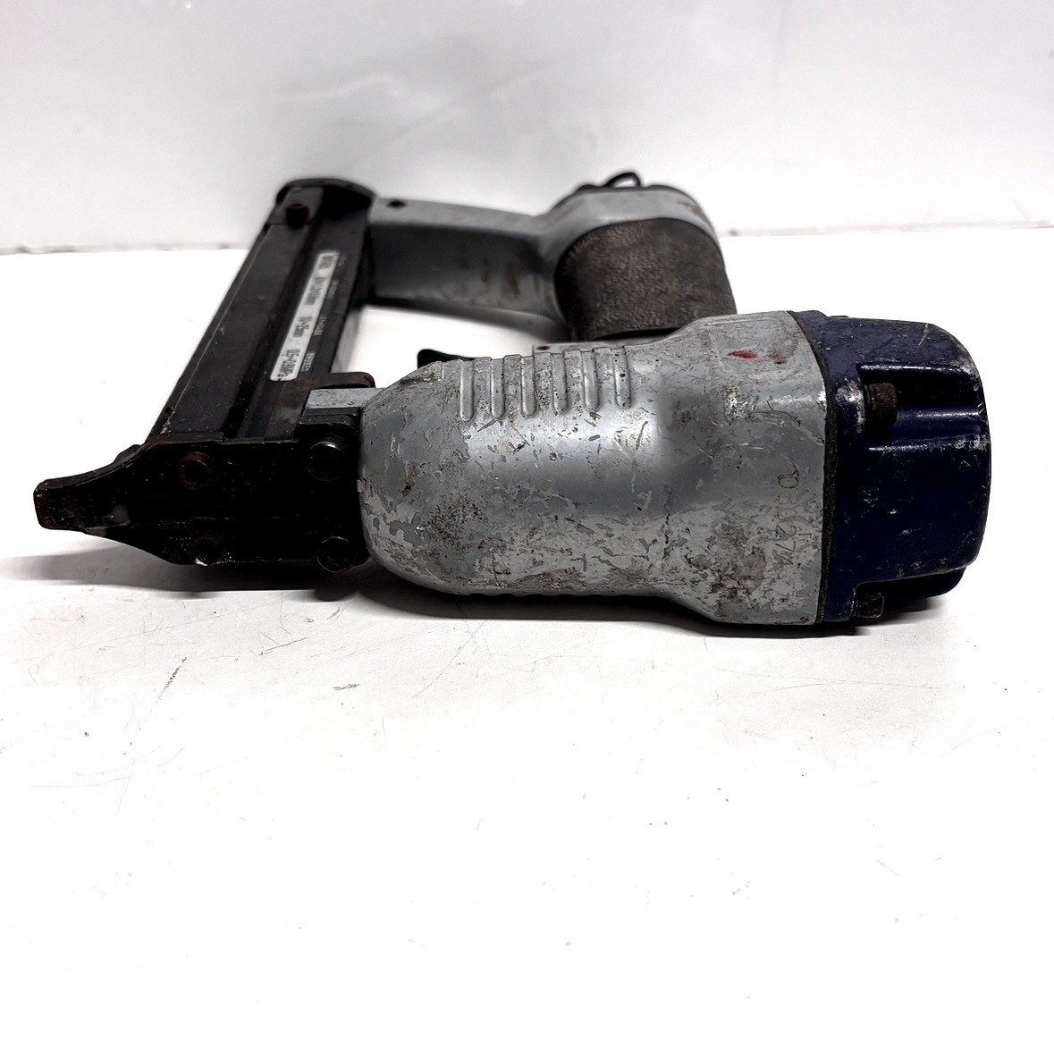 Yahoo!オークション - 【41】SK11 エアタッカー T425 SAT-425 ステープ...