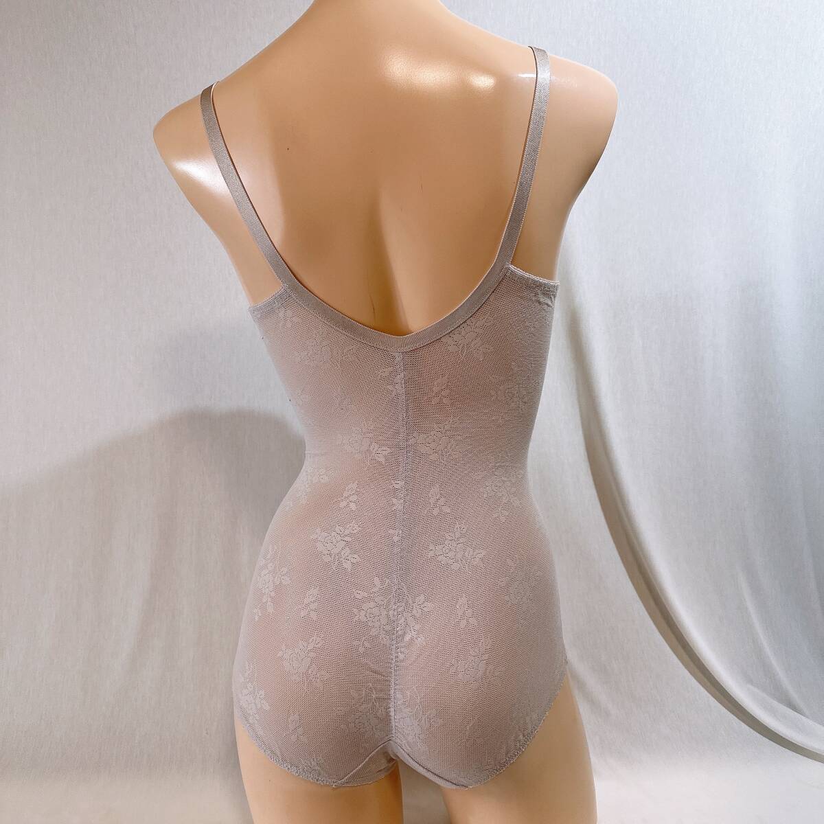 Yahoo!オークション - 49 高級 ボディスーツ C85LL