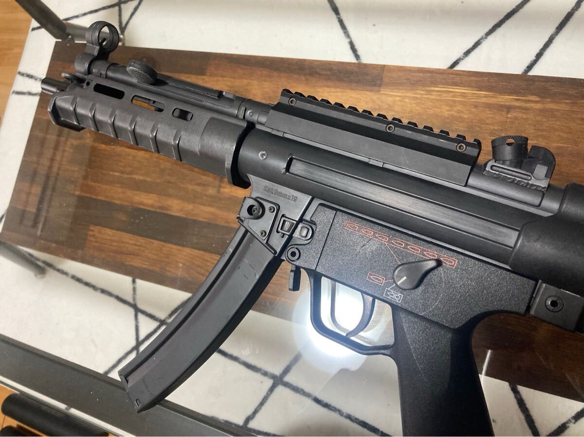 Yahoo!オークション - 東京マルイ MP5A4 マグプルハンドガード CTRスト...