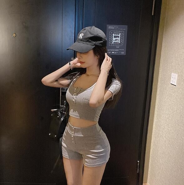 Yahoo!オークション - CHQ377#新品 セクシー エロかわ ぴったりボディ...