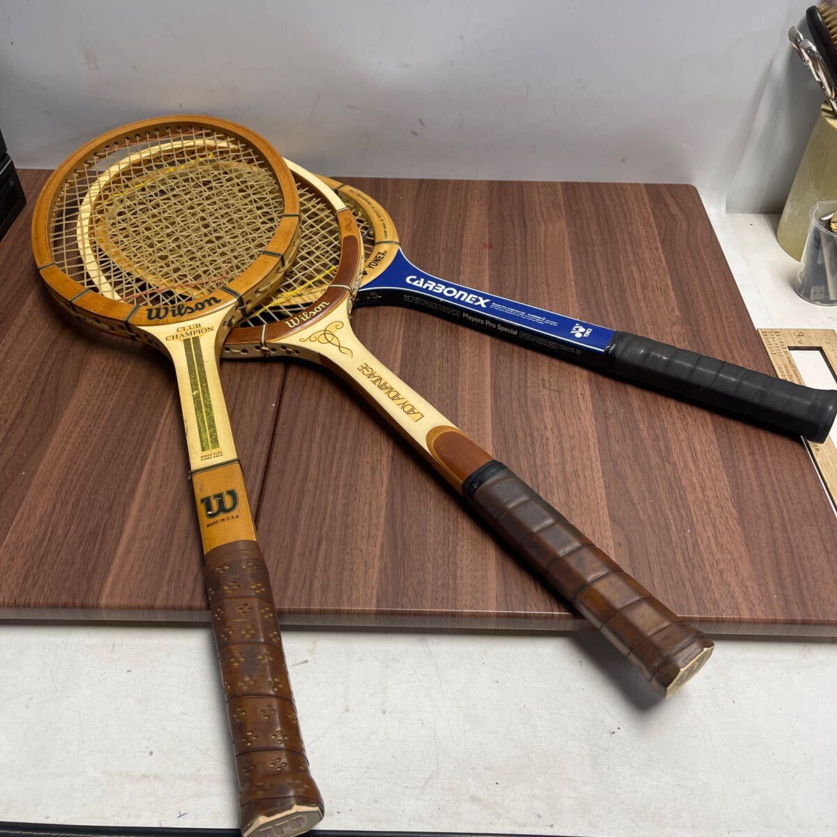 2FU210 木製ラケット 3個セット Wilson LADY ADVANTAGE/CLUB CHAMPION YONEX CARBONEX テニスラケット 241206(テニス)｜売買された ...
