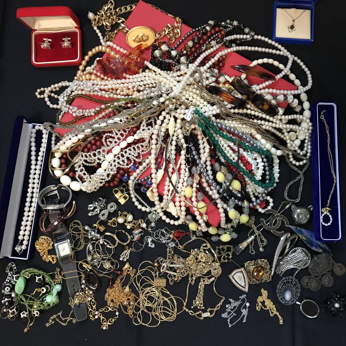 Yahoo!オークション - 同梱ok 2.6kg (2631g) 時計 DKNY ～ アクセサリ...