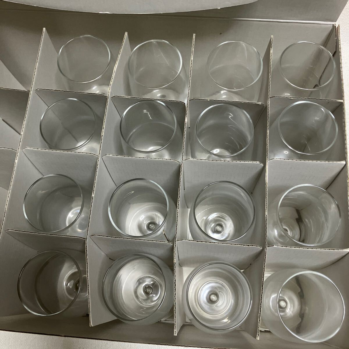 Yahoo!オークション - c196 未使用 ワインにこだわる グラス 箱入り 16...