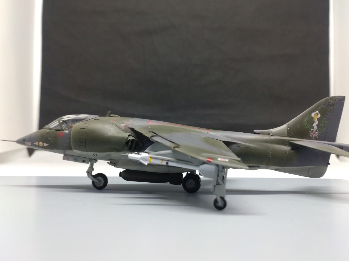 Yahoo!オークション - エリア88 1/72 AV-8A ハリアー キム・アバ機 塗...