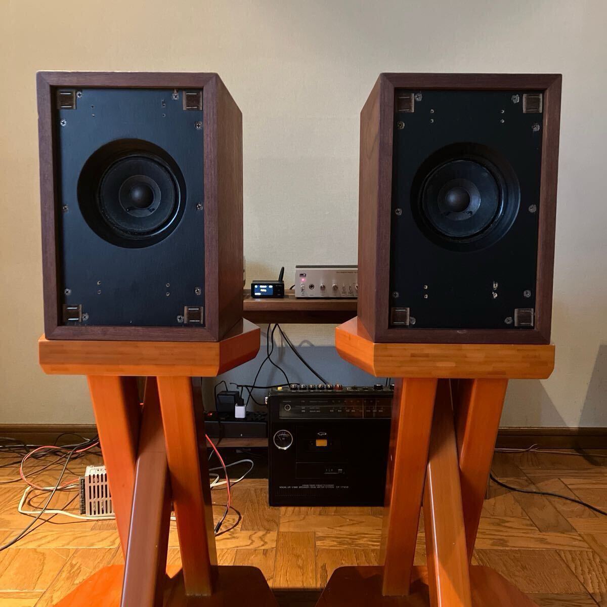 念入りに作り込まれた高級フルレンジ+職人芸のエンクロージャーによる熟成サウンド pioneer pe−12 ビンテージスピーカー 巨大アルニコ :: Yahoo!Auction｜DEJAPAN ...