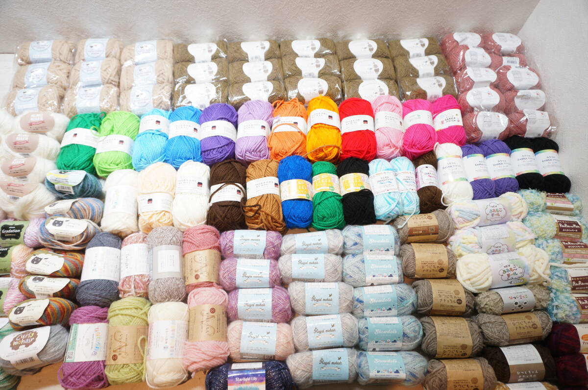 Yahoo!オークション - 【Z305-3.O】超大量 まとめ売り 約5.5㎏ 毛糸 他...