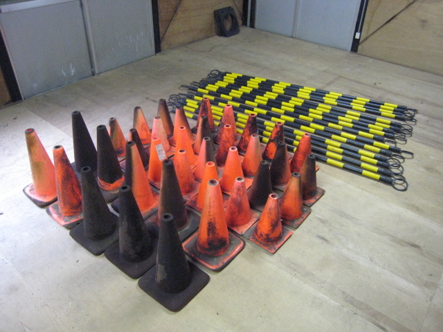 Yahoo!オークション - カラーコーン 42本 コーンバー 15本 セット ジム...