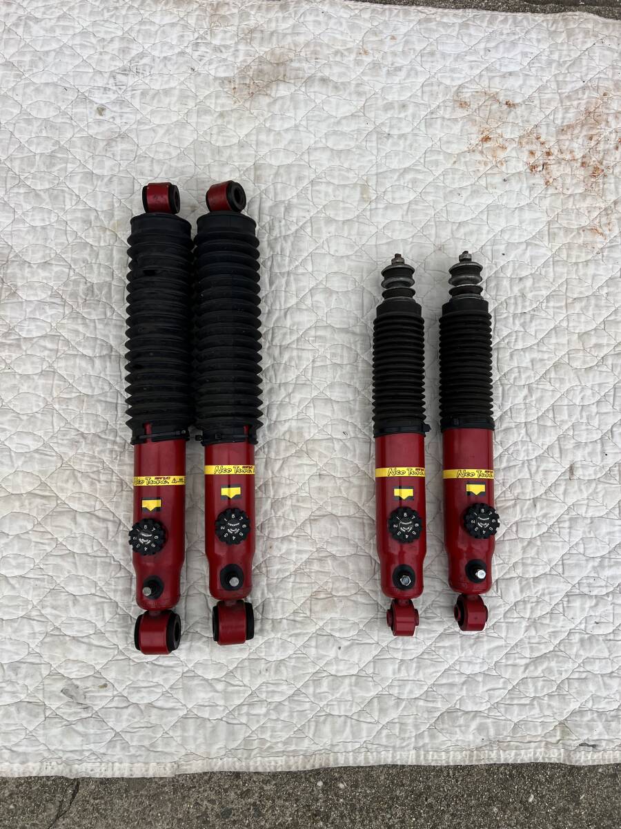 Yahoo!オークション - 4型 ハイエース 200系 CRS KYB ショッ...