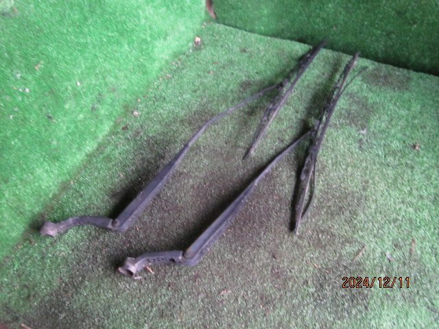 Yahoo!オークション - (0325)DC5 インテグラ フロントワイパーアーム ...